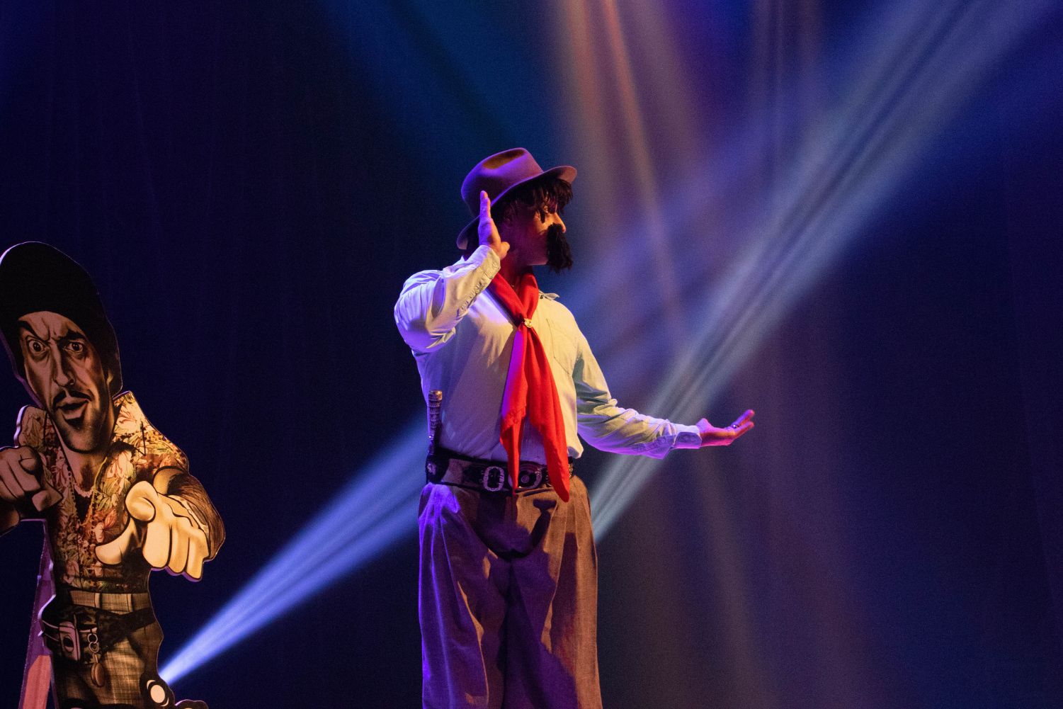 Cris Pereira se apresenta no Teatro Univates nesta sexta-feira, 26 de julho