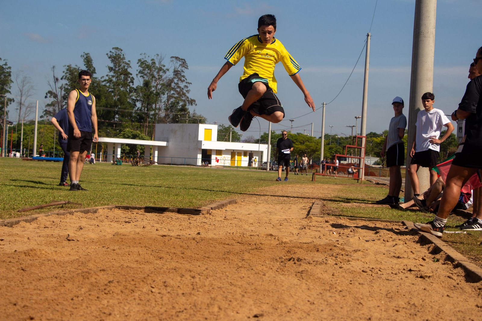 Atletismo mobiliza 343 crianças em dia de integração em Estrela